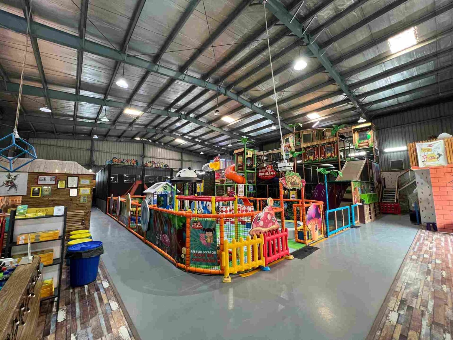 Kids Play Zone & Indoor Play Area At Sim & Sam's